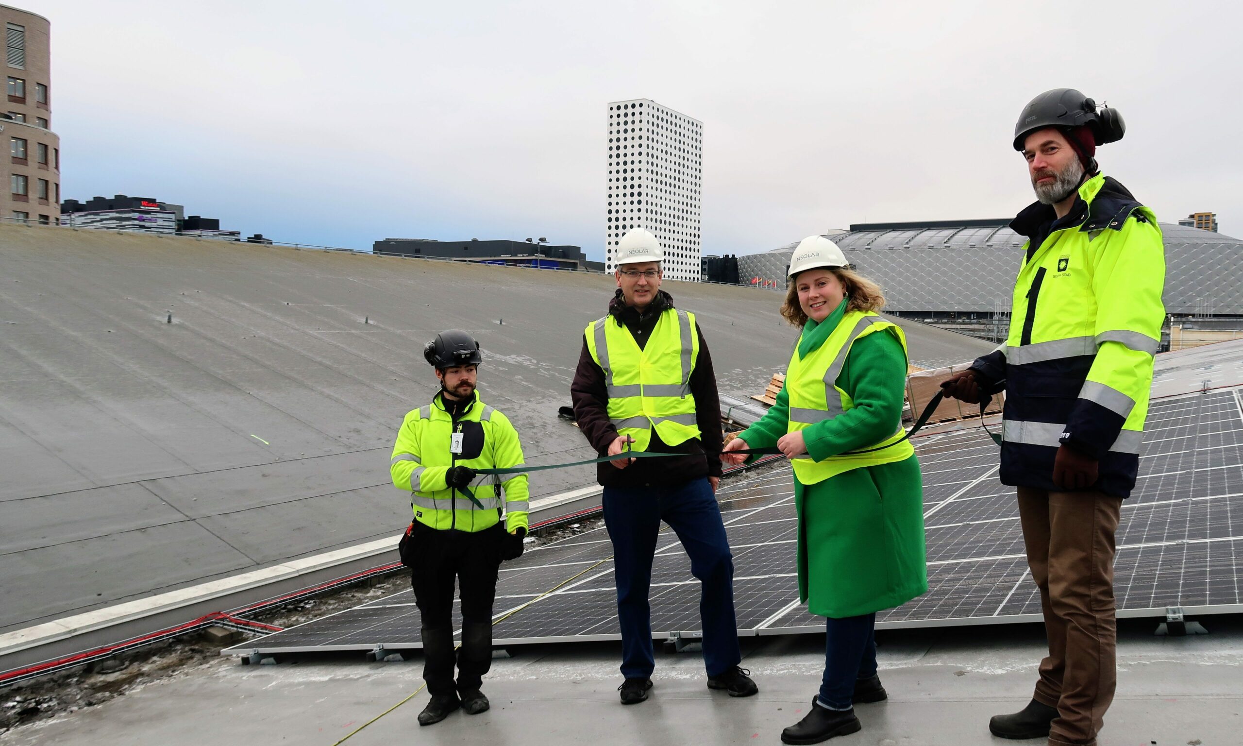 Solnas första solceller är uppe! | Miljöpartiet